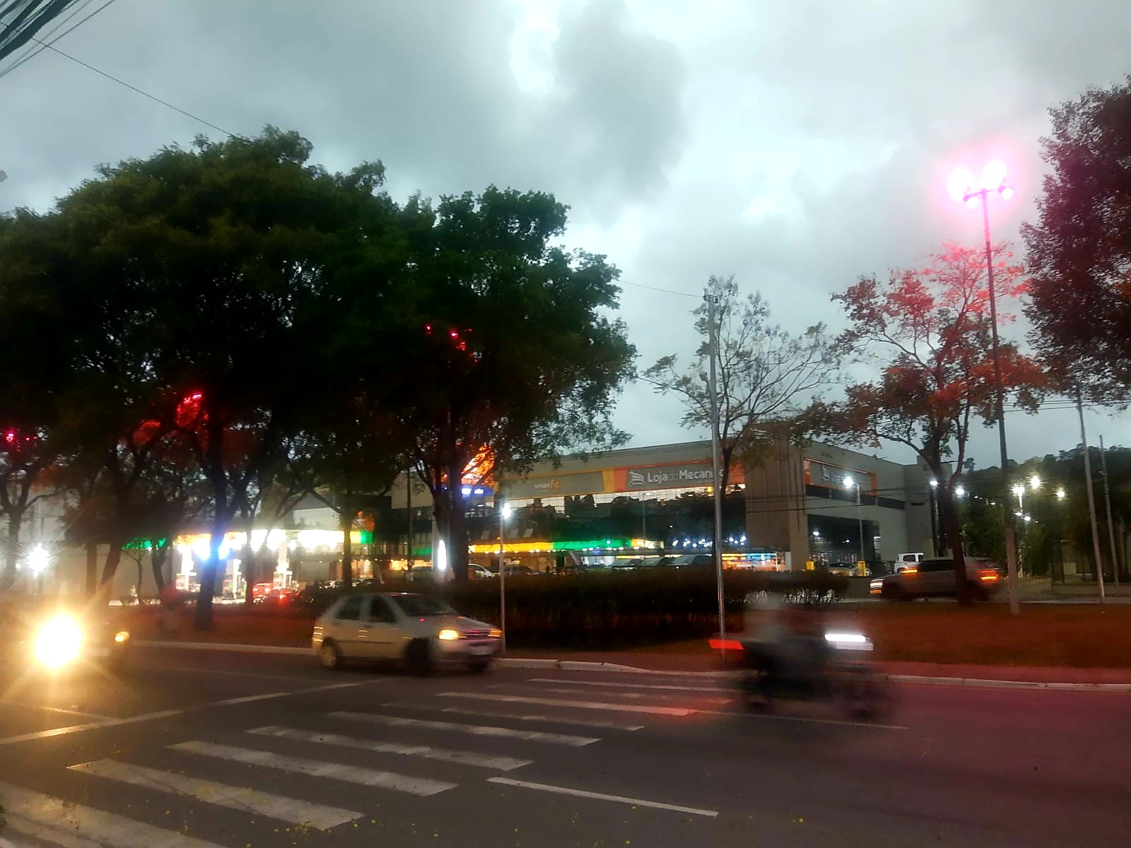 Semana em Barueri terá virada no tempo com chuva e queda nas ... Semana em Barueri terá virada no tempo com chuva e queda nas ...